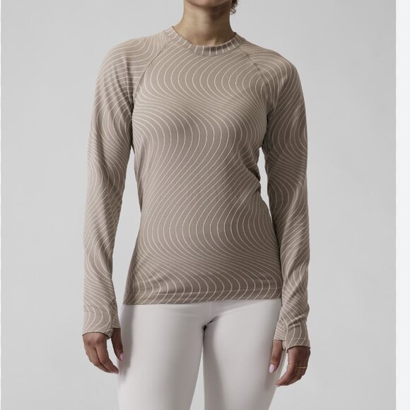 Athleta Tops Long Sleeve